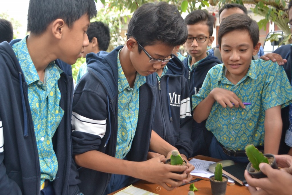 SCIENCE TOUR SMPIT ANNUR CIKARANG BARU BERSAMA PLANET SAINS KE ...